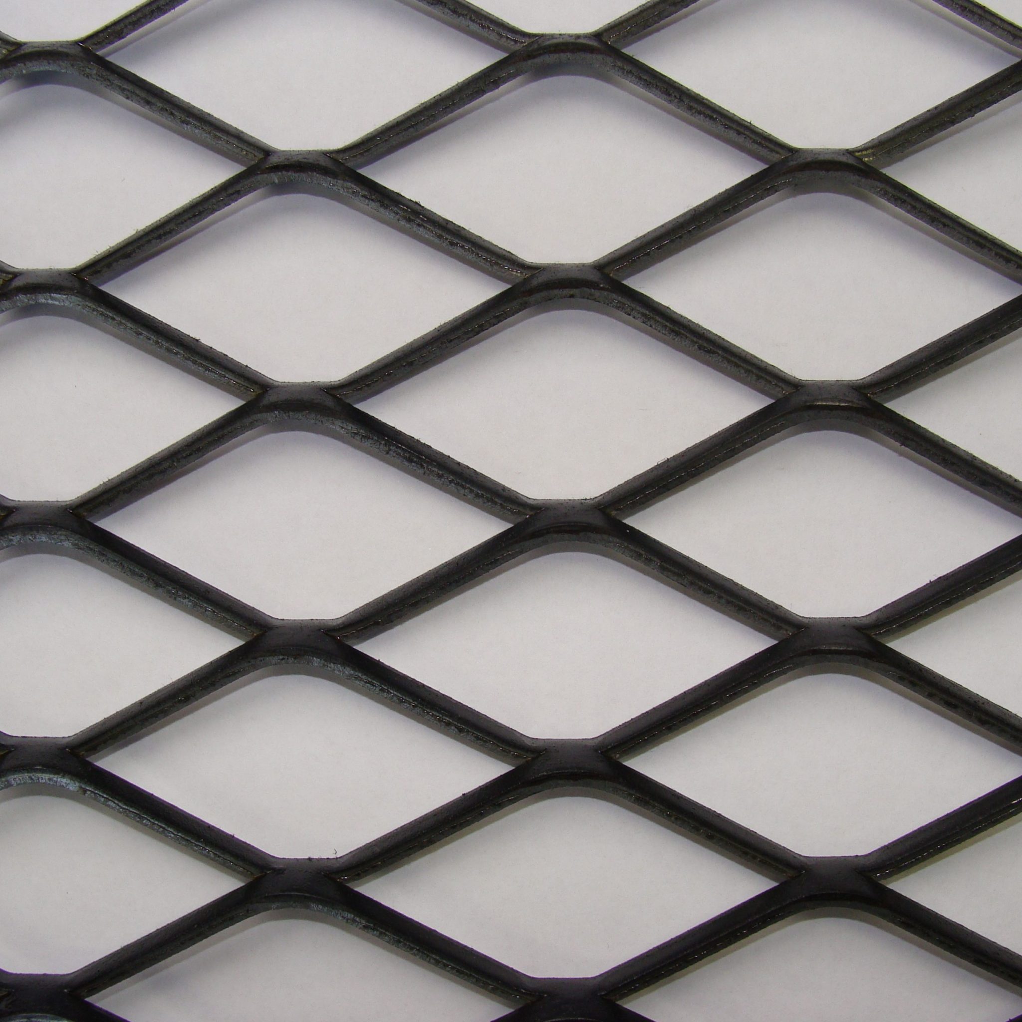 3045 Expanded Metal Sheet: 76 (LWM) x 32mm (SWM) - Meshstore New Zealand